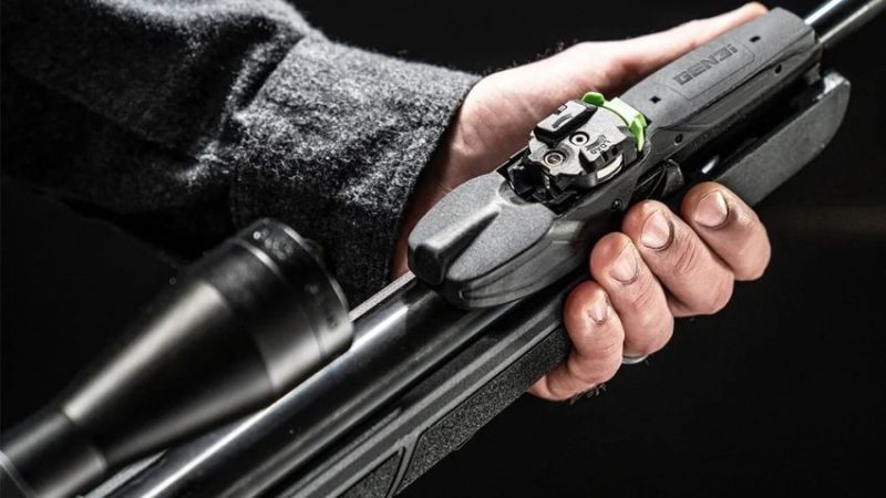 What are the differences between Spring-Powered and IGT Air Rifles?